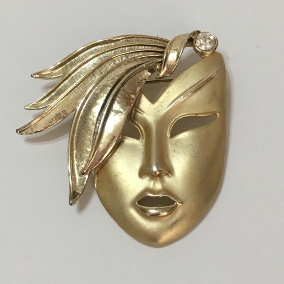 Vintage | Jewelry | Vintage 8s Gold Face Pin With Rhinestone | Poshmark
